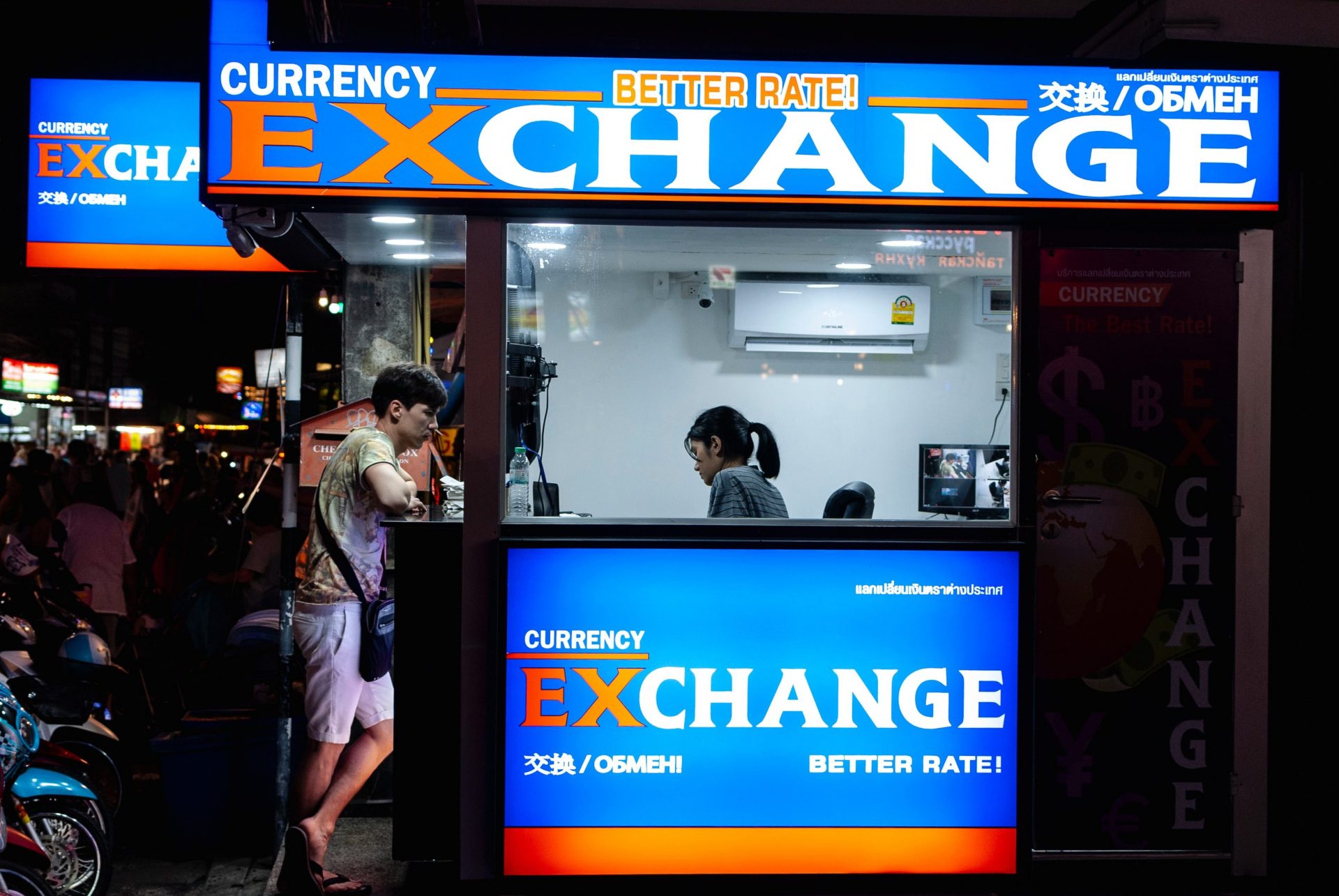Philippines Currency Guide: History and Exchange Rate | Brittany