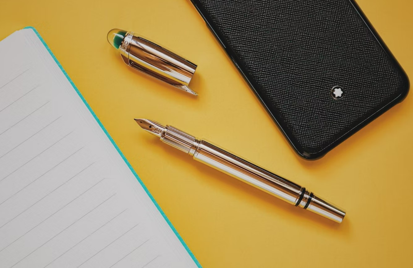 8 Best Luxury Pens to Give For Any Occasion - Brittany Living