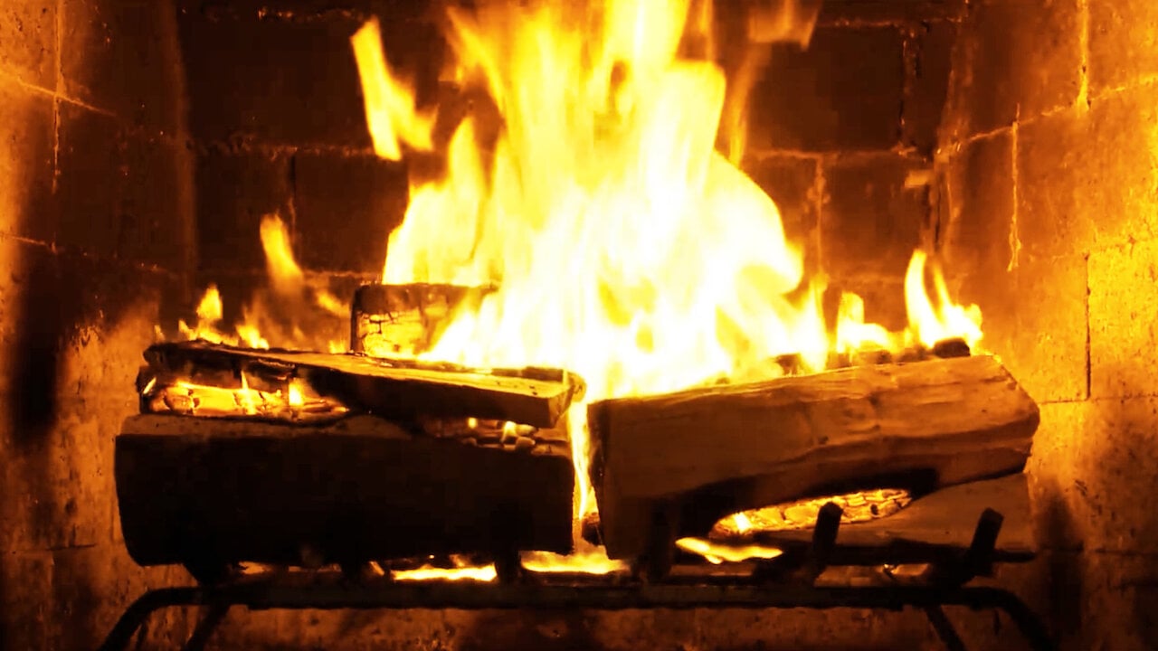Virtual Fireplaces To Keep You Warm | Luxury Living