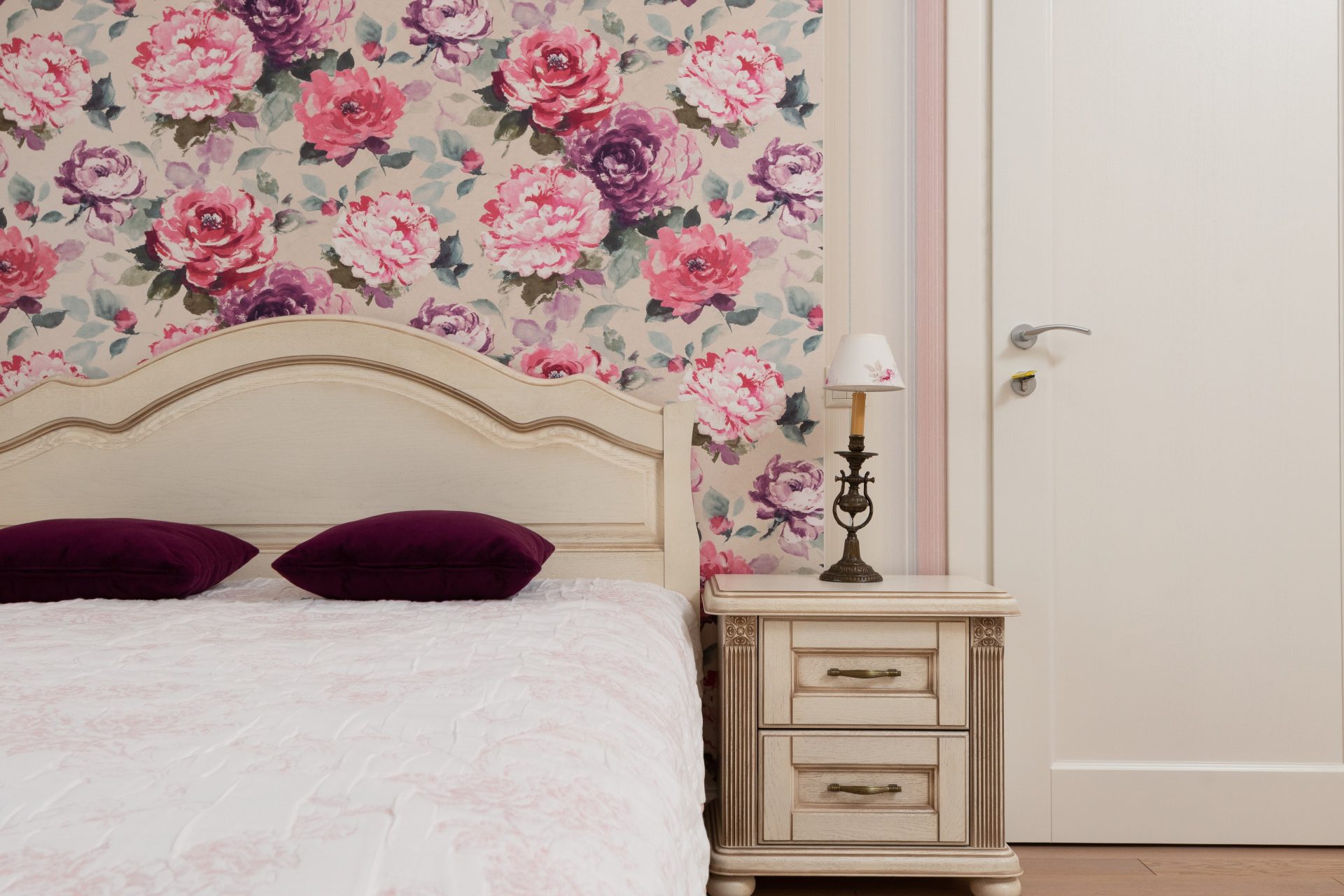Incorporating Wallpaper in Room Design | Luxury Living